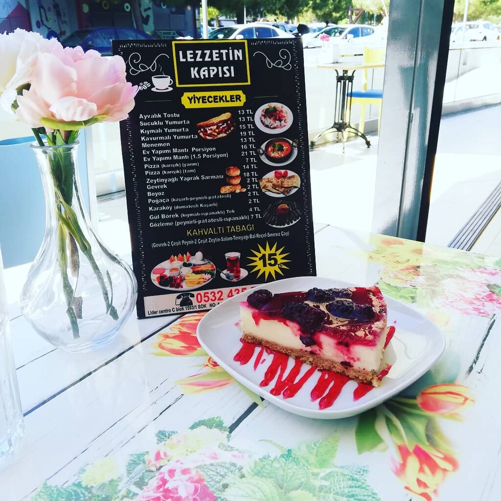 Kafe Lezzetin Kapısı, İzmir, foto