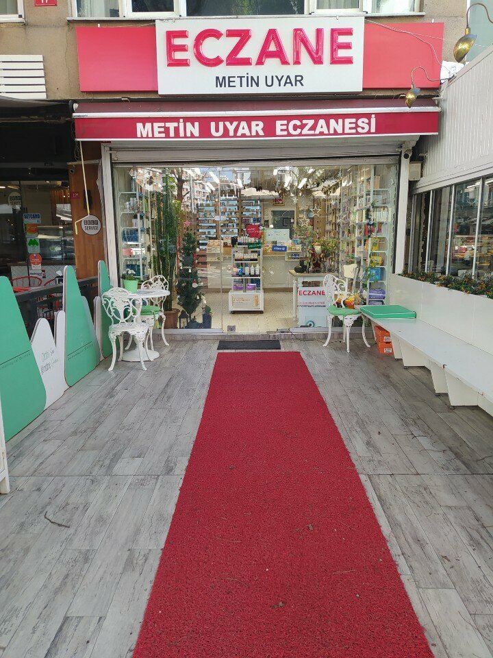 Eczaneler Metin Uyar Eczanesi, İstanbul, foto