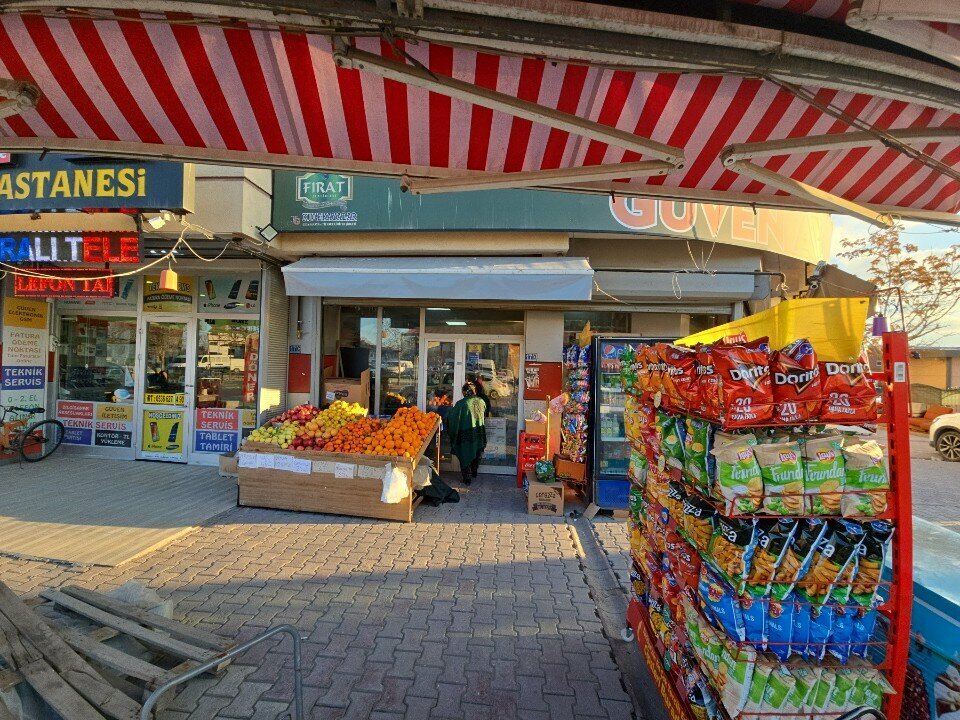 Market Güven Avm, Konya, foto