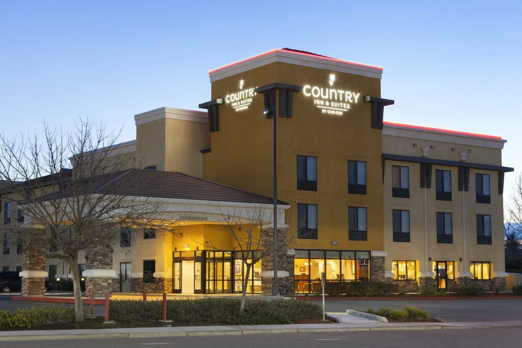 Otel Country Inn & Suites by Radisson, Dixon, foto