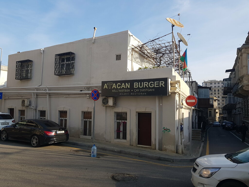 Fast food Atacan Burger, Bakü, foto