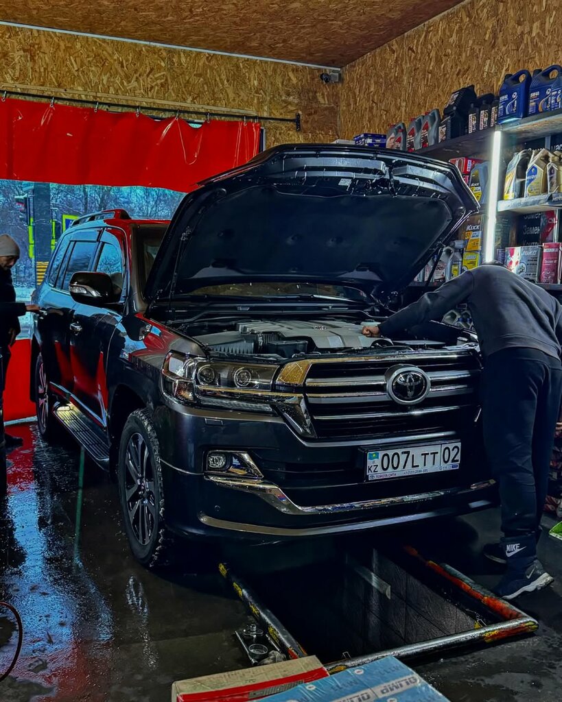 Otomobil servisi Satti, Almatı, foto