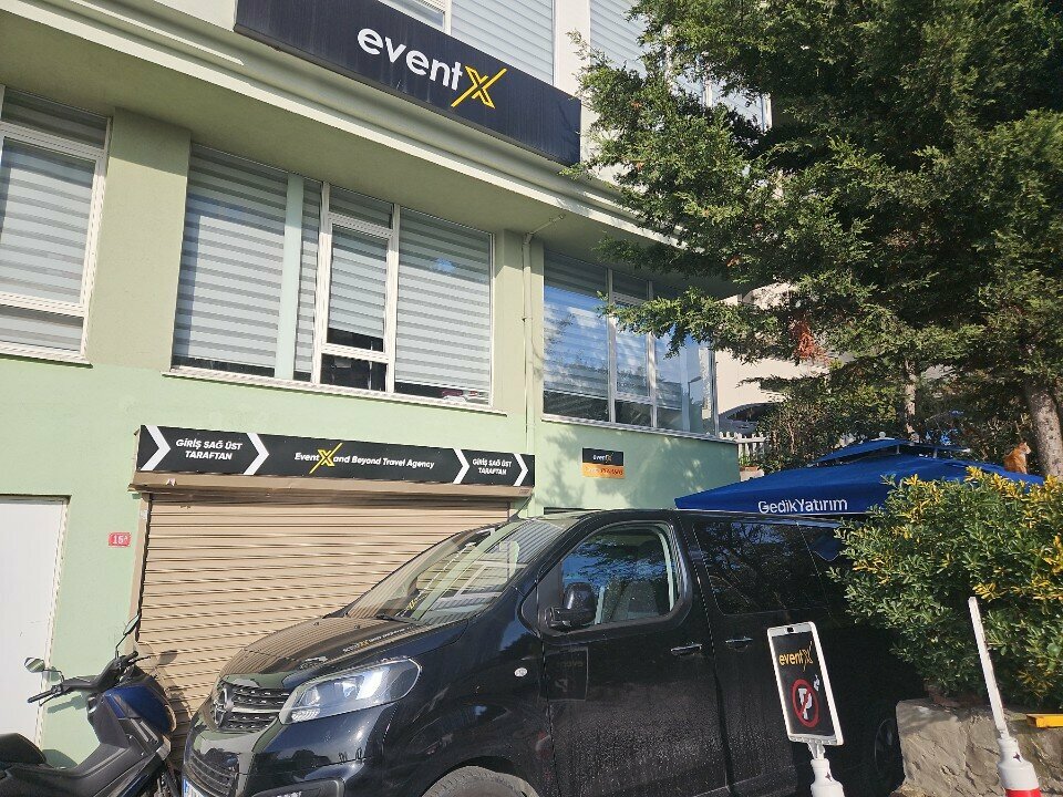 Otomobil servisi Tartı, İstanbul, foto