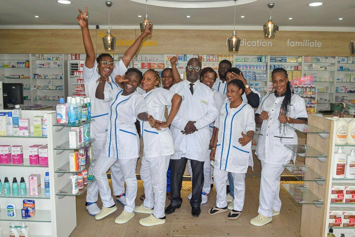 Eczaneler Pharmacie De La Gare Sud, Abican, foto