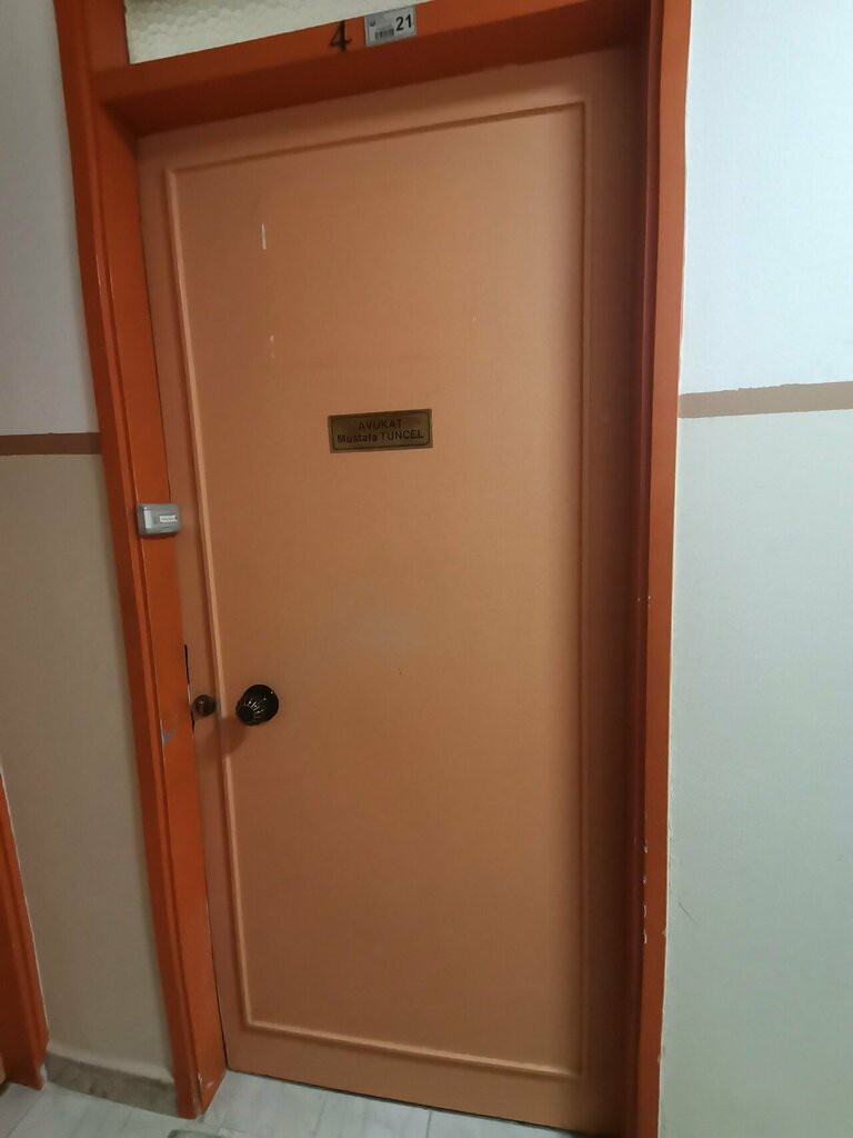 Avukatlar AV. Mustafa Tuncel, İstanbul, foto