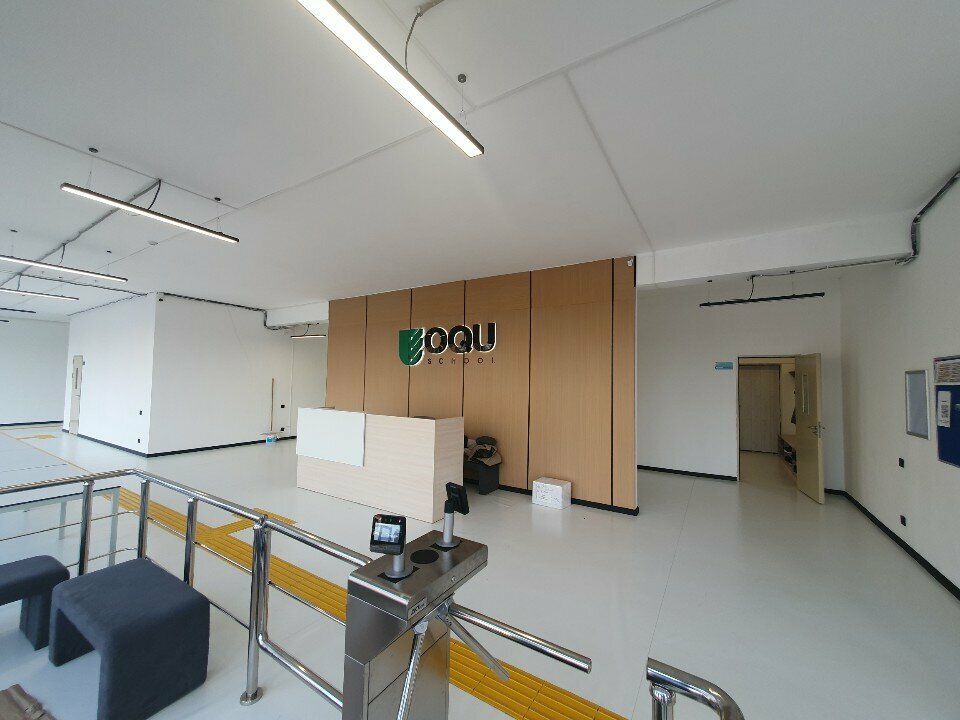 Özel okul Oqu School, Oral (Uralsk), foto