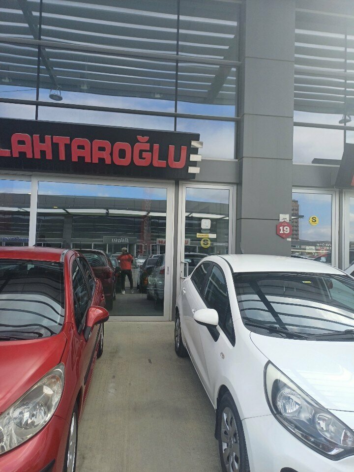 Otomobil satış galerileri Silahtaroğlu Otomotiv, Ankara, foto