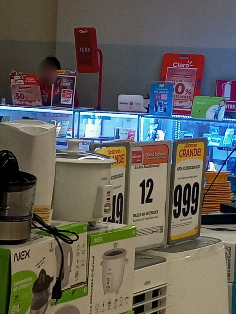 Cep telefonu ve aksesuarları satış mağazaları Claro, Lima, foto