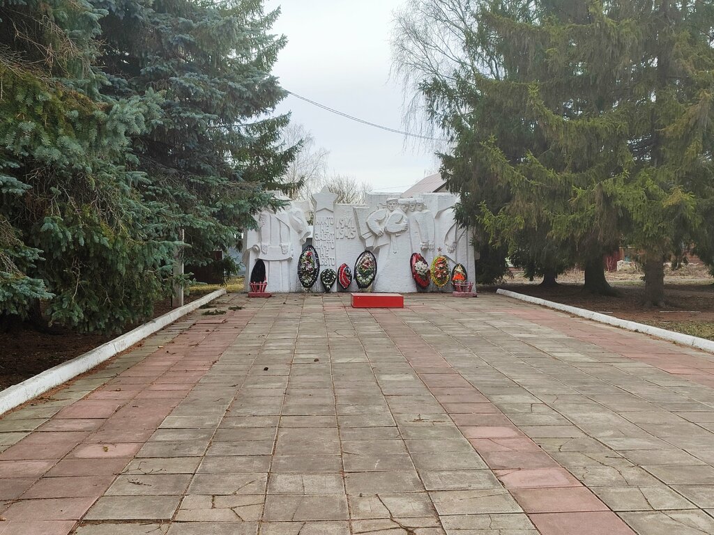 Anıt, heykel Никто не забыт, ничто не забыто, Yuryev‑Polski, foto