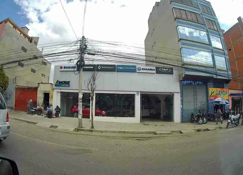 Otomobil satış galerileri Imcruz Center, El Alto, foto