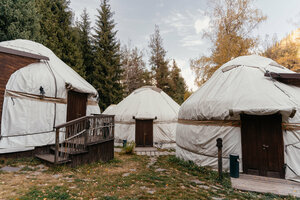 Orman Auyly (Almaty oblysy, Eńbekshiqazaq aýdany, Qazaqstan aýyly), otel  Almatı eyaletinden