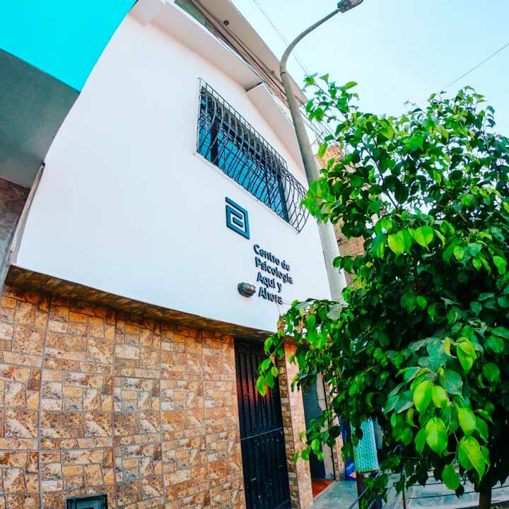 Psikologlar Cepaq Center for Psychology Here and Now, Lima, foto