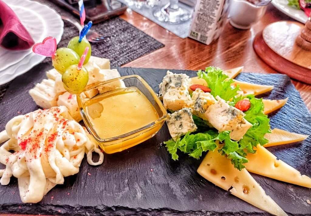 Kafe Загородный очаг, Krasnodarski krayı, foto