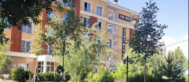 Resort oteller, tesisler Van-Şişli Öğretmenevi ve Akşam Sanat Okulu, Van, foto