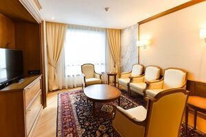 Hotel 2 Fevrier Lome (Gnassingbe Eyadema Airport), otel  Lome'den