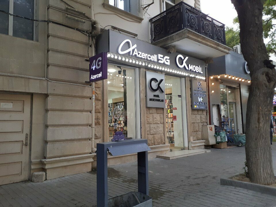 GSM operatörleri Azercell, Bakü, foto