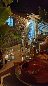 Amos Sea View Restaurant&Konaklama (Muğla, Marmaris, Turunç Mah., Amos-Kumlubük Cad., 17), restoran  Marmaris'ten