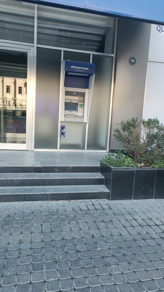 ATM'ler Yapı Kredi, Bakü, foto