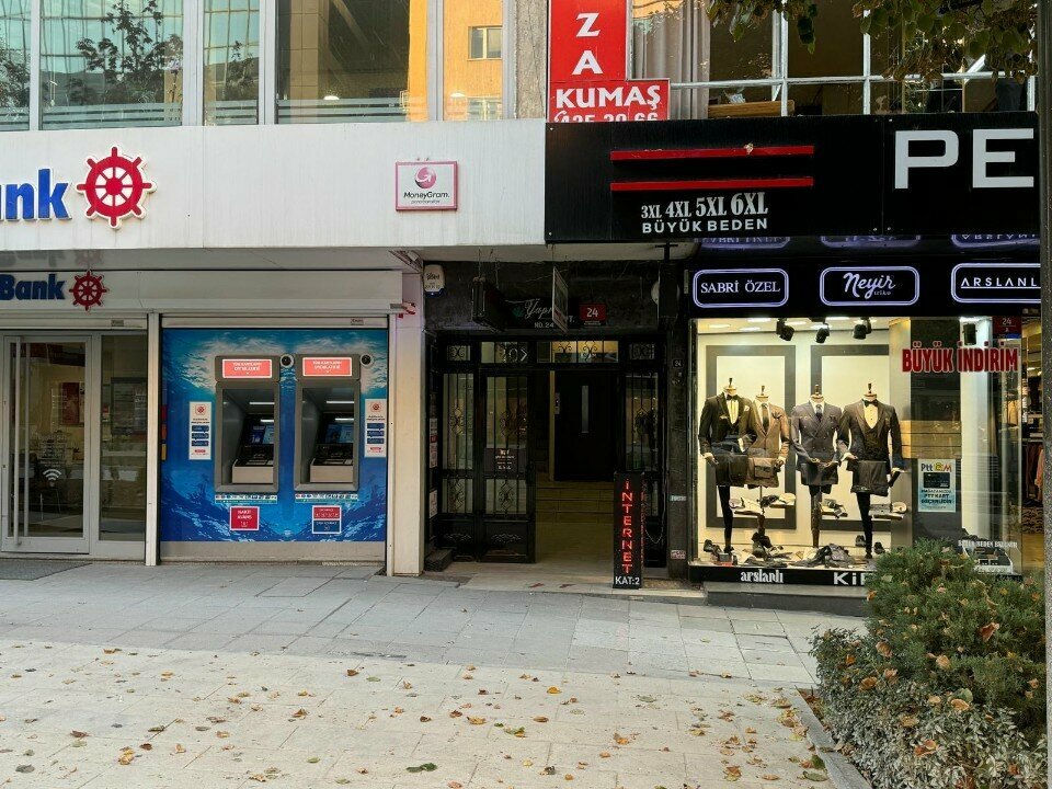 Avukatlar AV. Kevser Deveci Kara, Ankara, foto
