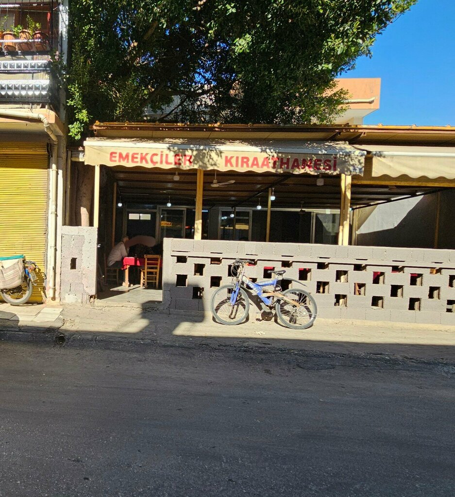 Kahve dükkanları Emekçiler Kıraathanesi, Adana, foto