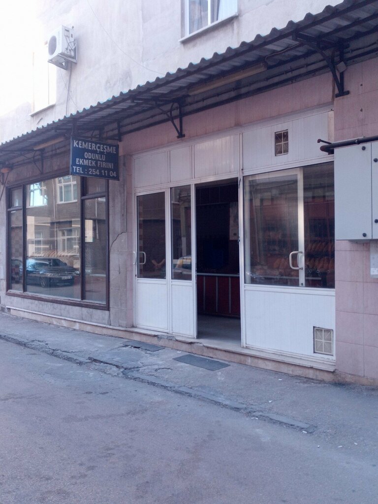 Ekmek fırını Kemerçeşme Odunlu Ekmek Fırını, Bursa, foto