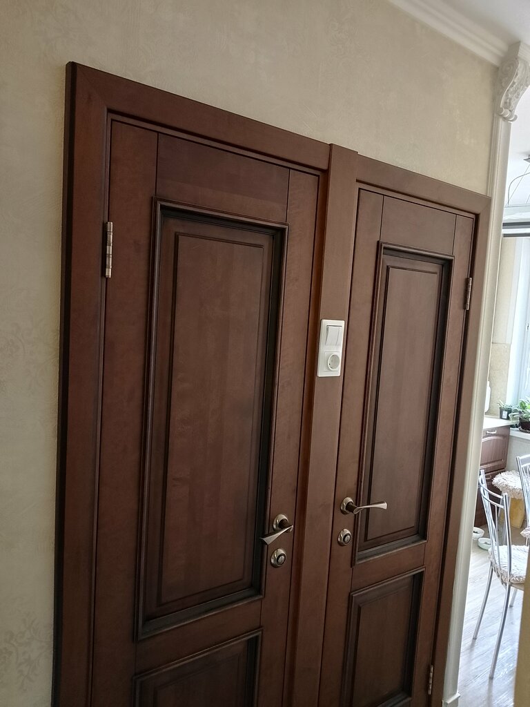 Kapılar Installing doors, Himki, foto