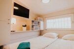Holiday Studio Apartment (Pomeranian Voivodeship, Gdańsk, aleja Jana Pawła II, 25B), otel  Pomeranian Voyvodalığı'ndan