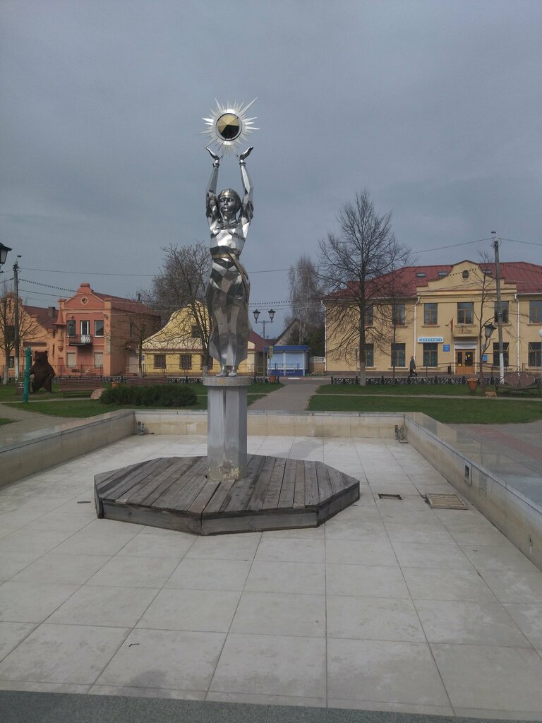 Anıt, heykel Обелиск, Pastavy, foto