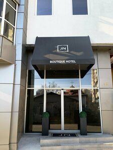 Jn Boutique Hotel (Bucharest, Bucharest Sector 5, Strada Puișor, 44), otel  Bükreş'ten