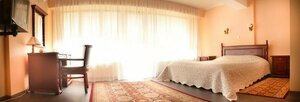 Vila Roma (Hunedoara, Deva, Deva), otel  Deva'dan