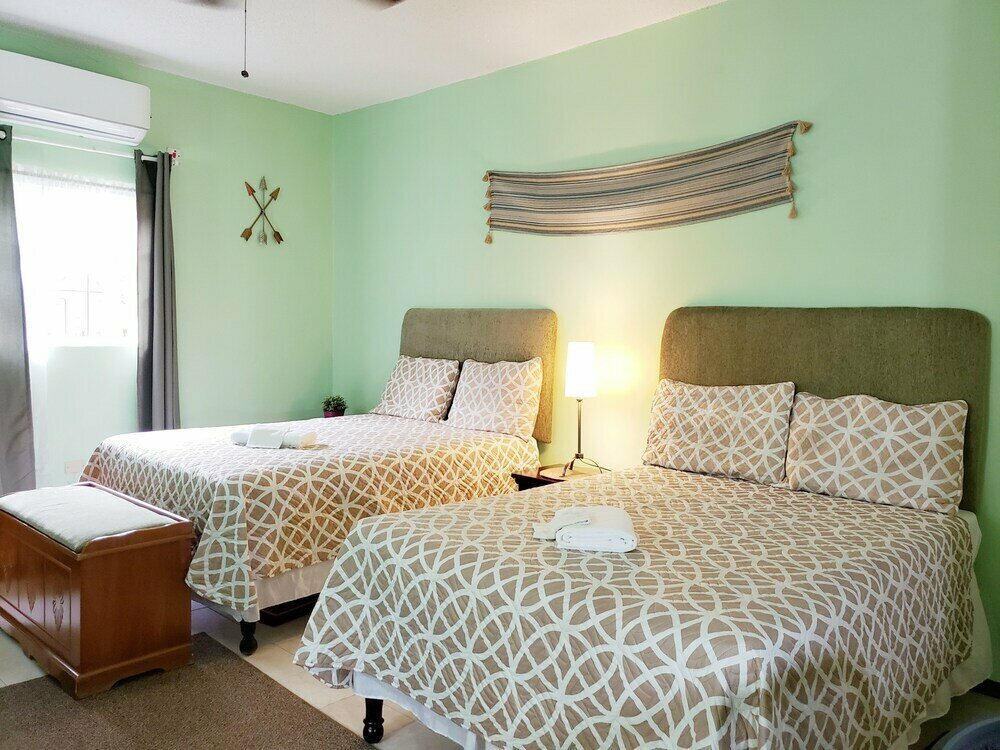 Otel I Heart Ja Willow Garden Retreat-Mona, Kingston, foto