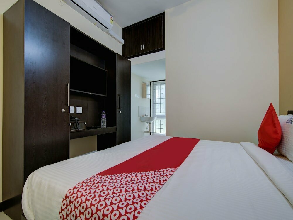 Otel Oyo 24147 Royal Stay, Koyamutthur, foto