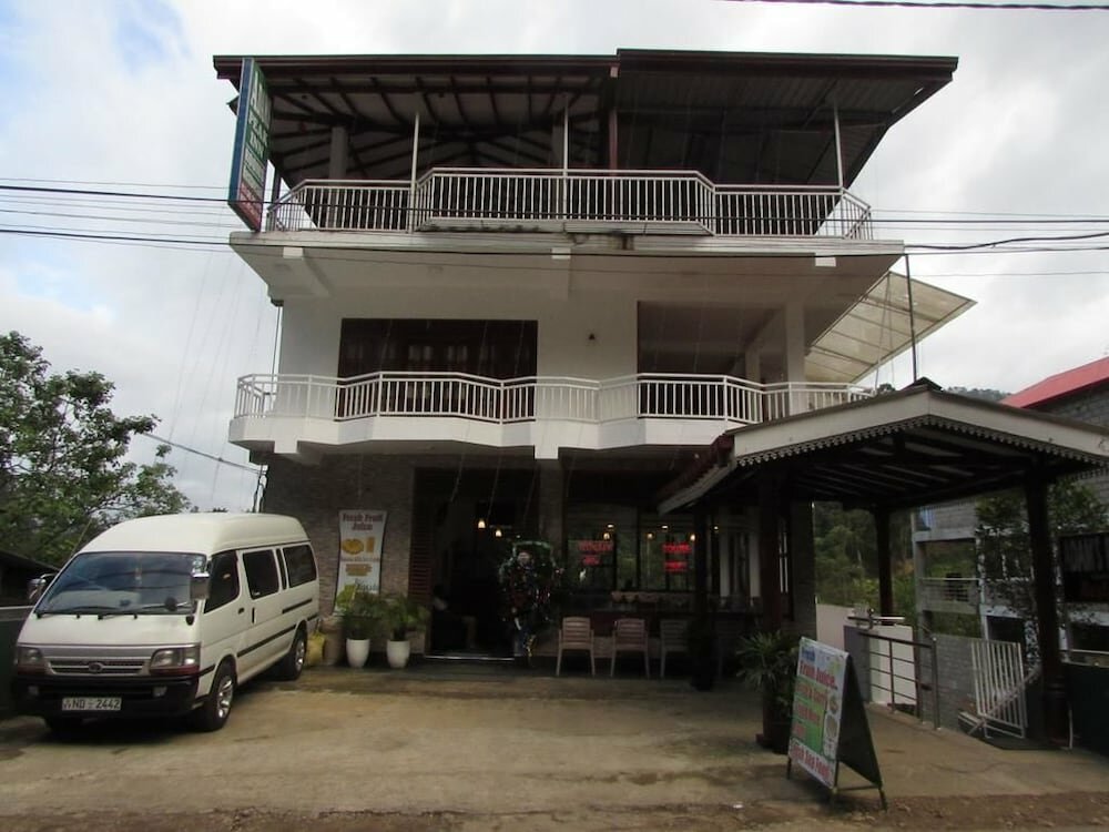 Otel Adams Peak Inn, , foto