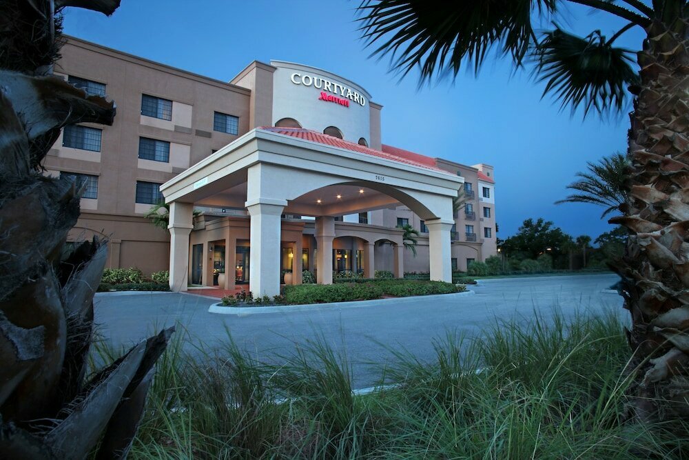 Otel Courtyard Stuart, Florida Eyaleti, foto