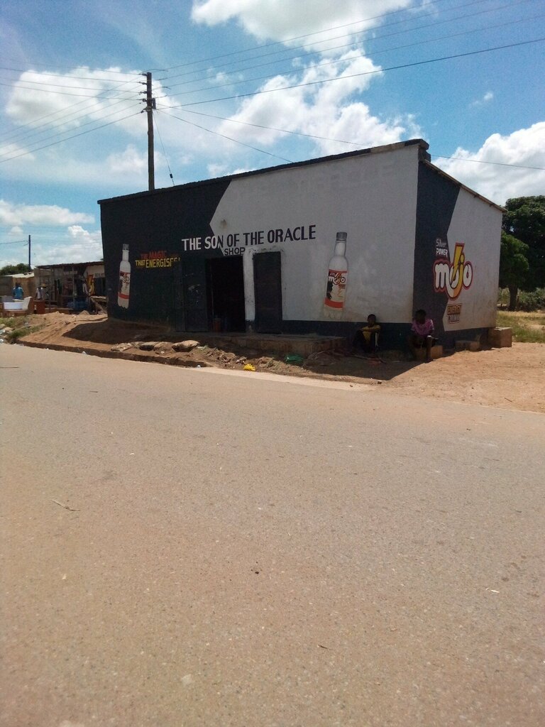 i̇nternet kafeler The Son of the Oracle, Lusaka, foto