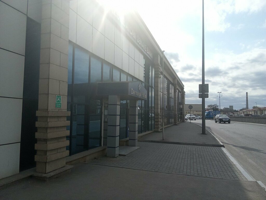 Banka Azerbaijan Sanaye Bank, Bakü, foto