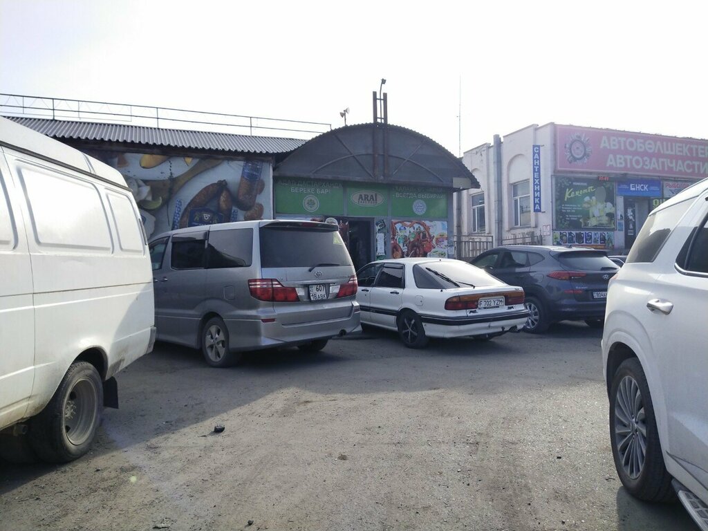 Market Grocery Store, Semey, foto