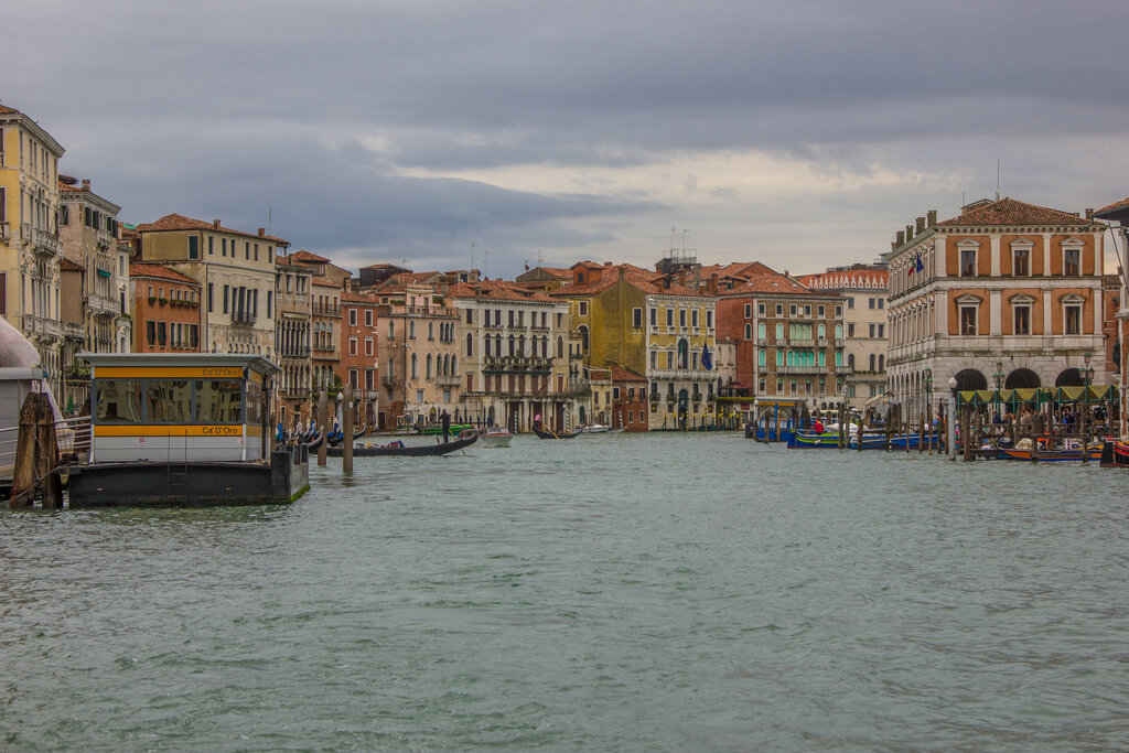 i̇skele Ferry Terminal Ca' d'Oro, Venedik, foto
