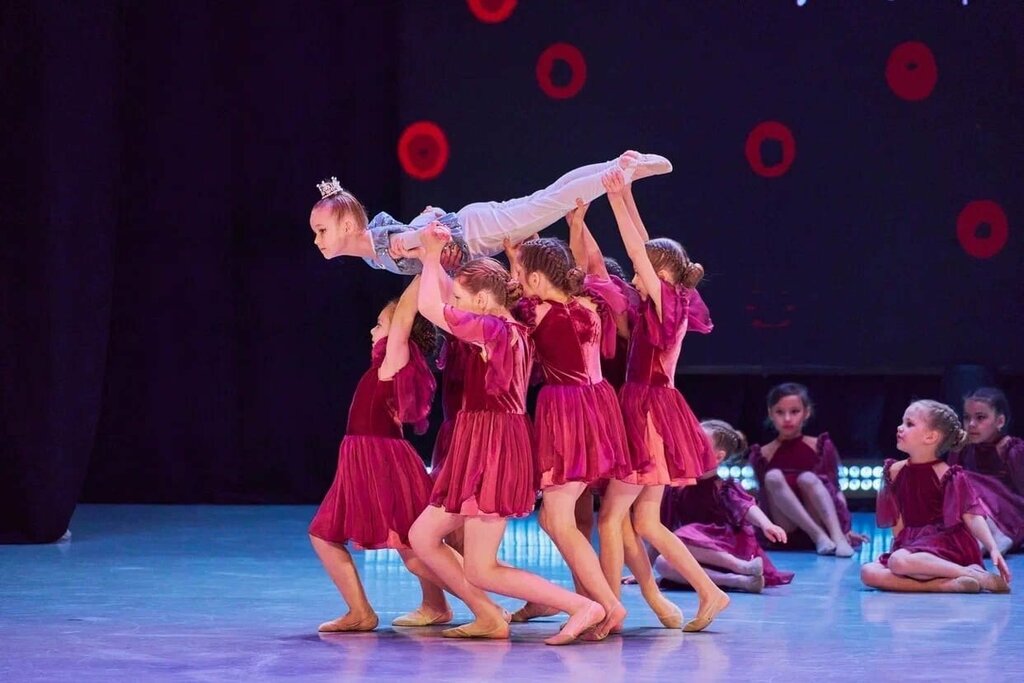 Dans okulları Living Dance, Shebekino, foto