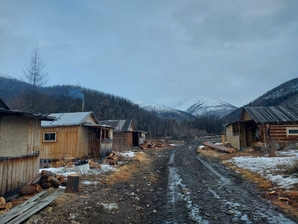 Madencilik işletmeleri Кун-Манье, Amursk Bölgesi, foto