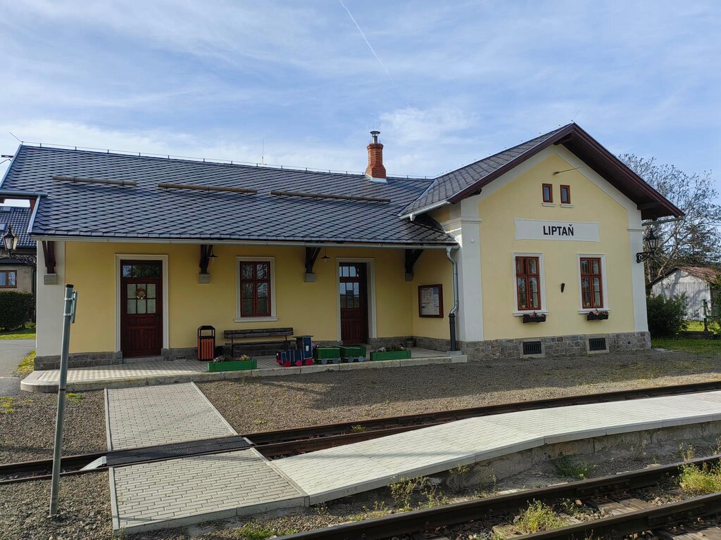Tren istasyonu Liptaň, Moravya‑Silezya Bölgesi, foto