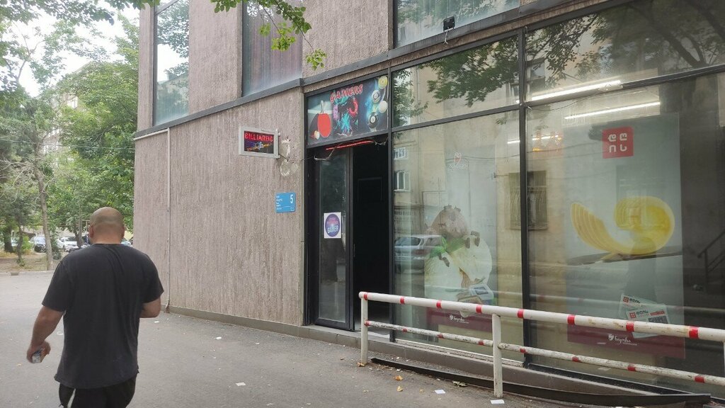 Bilardo salonları Billiards club, Tiflis, foto