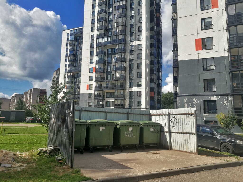Çöp alanları Trash and garbage disposal area, Velikiy Novgorod, foto