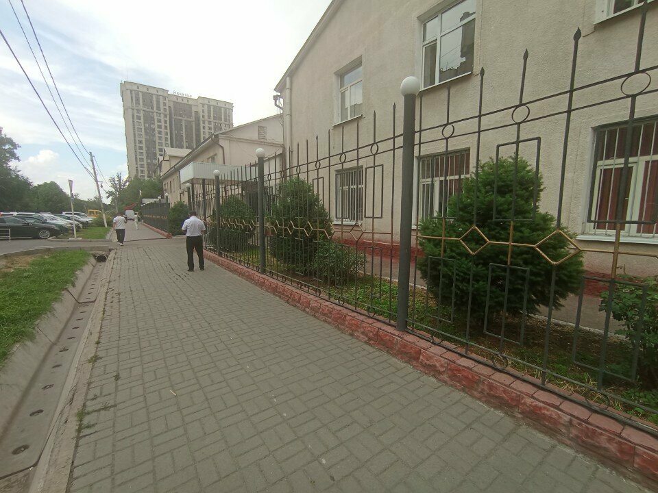 Devlet kurumları ve bakanlıklar Kırgız Cumhuriyeti Devlet Savunma Komitesi, Bişkek, foto