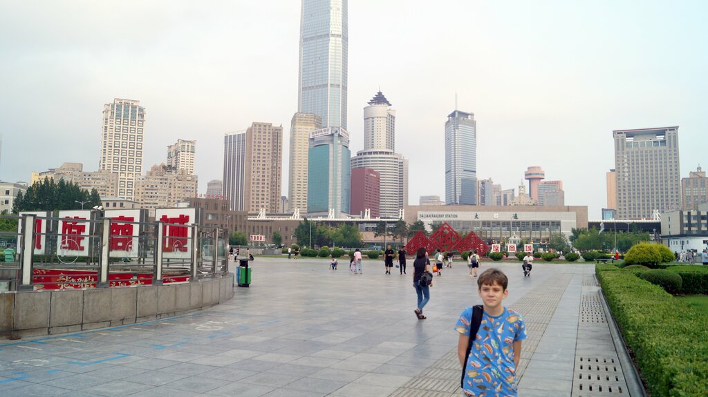 Tren istasyonu Далянь, Dalian, foto