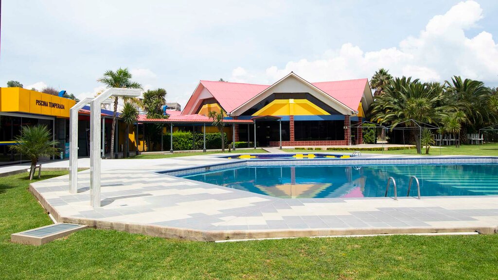 Yüzme havuzları Tourist Complex Azul & Azul, Cochabamba, foto