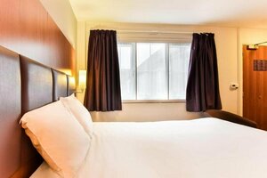 Oyo Tyger Inn, Derby (England, Derbyshire County, Ashbourne Road), otel  İngiltere'den