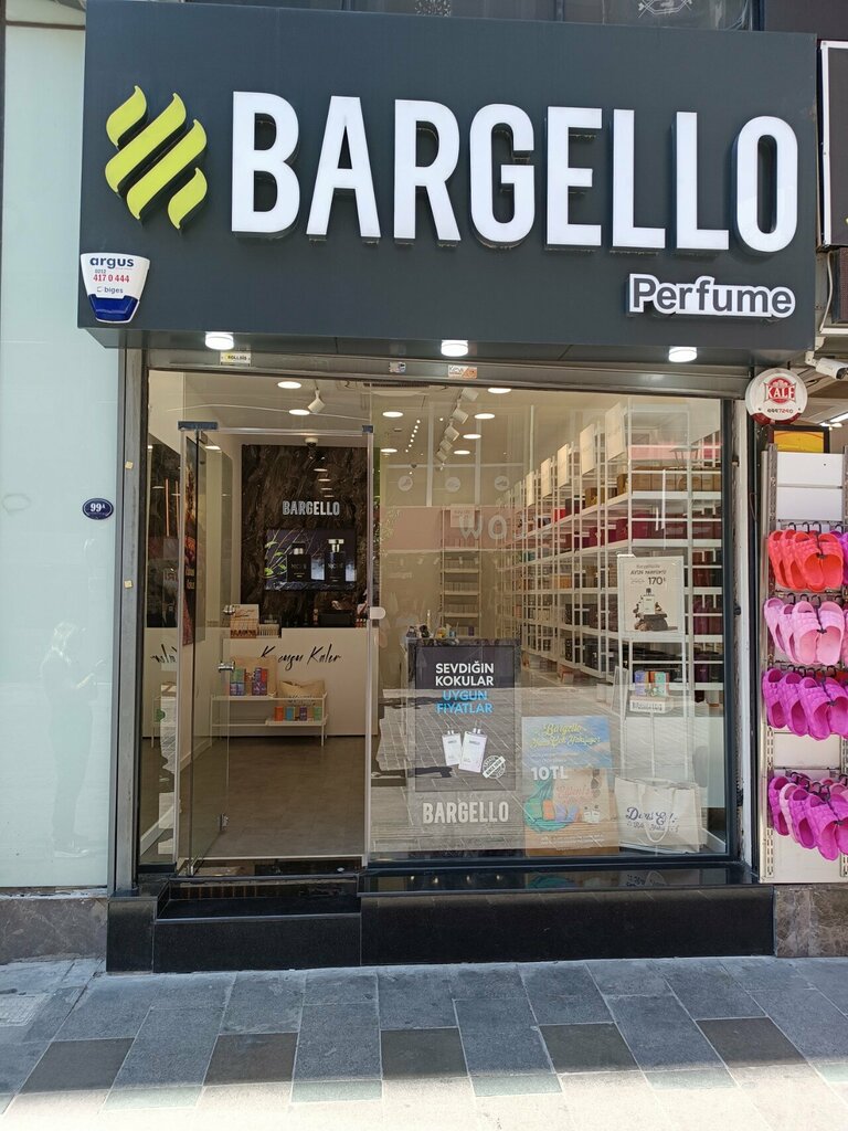Kozmetik ve parfümeri mağazaları Bargello, İzmir, foto