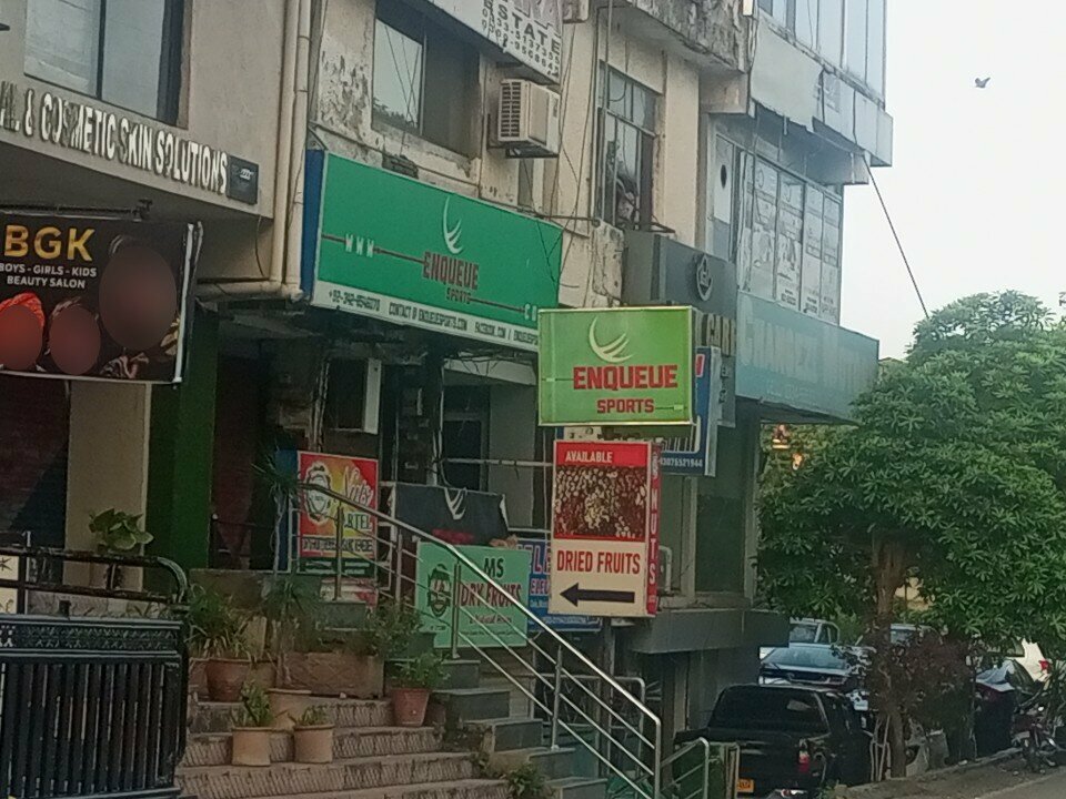 Spor mağazaları Enque Sports, Islamabad, foto
