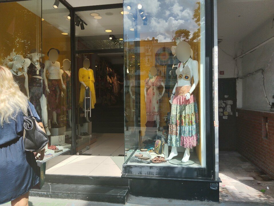 Giyim mağazası Şarna, İstanbul, foto